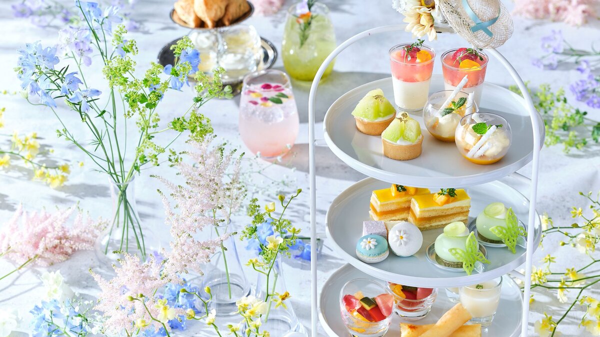 まるで花畑みたい。4,500円～夏のフルーツが楽しめる期間限定「アフタヌーンティー」 - TRiP EDiTOR